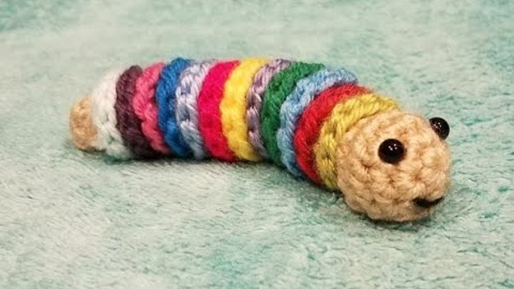 How to Crochet RomiYo the Scrap Yarn Worm - RIGHT Handed