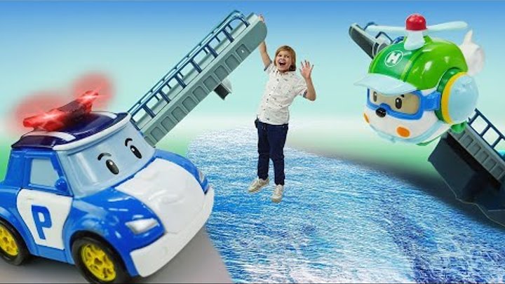 Игрушки робокары Дени и Мини играют в спасателей! Робокар Поли и его ...
