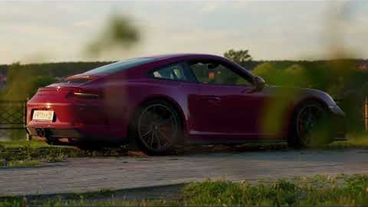 911 991.2 GT3 touring ruby red